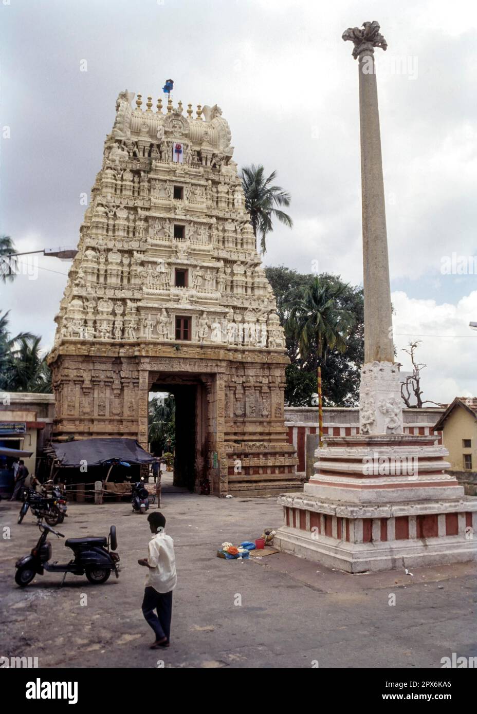 Halasuru Someshwara Temple in Bengaluru Bangalore, Karnataka, South ...