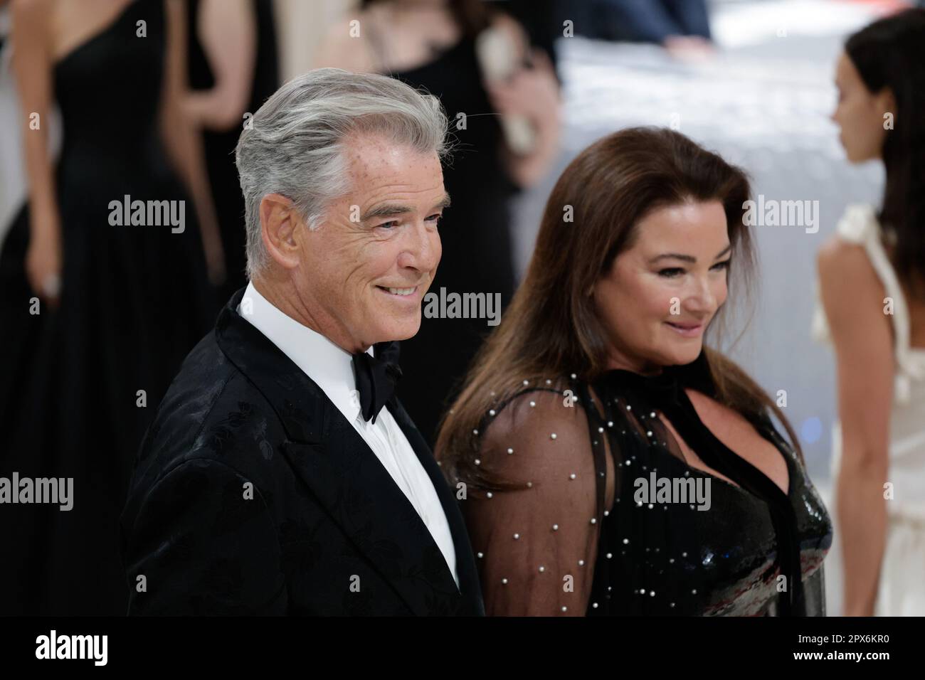 Wimbledon 2018 Pierce Brosnan And Wife Keely Put On Cosy Lucy Boynton