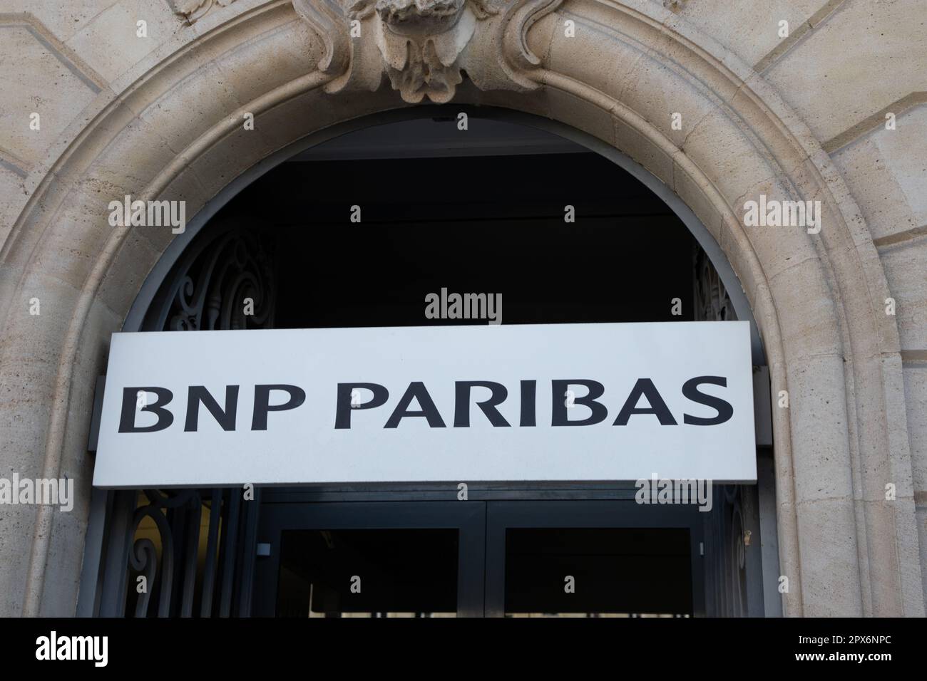 Bordeaux , Aquitaine France - 04 17 2023 : Bnp paribas logo sign and ...