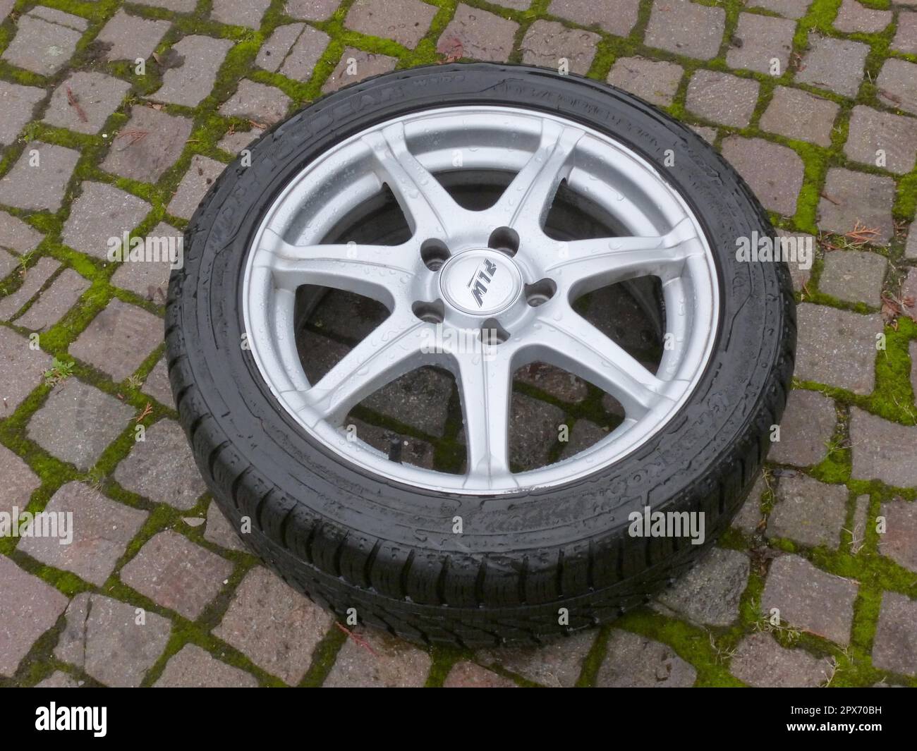 Rim alloy hi-res stock photography and images - Alamy