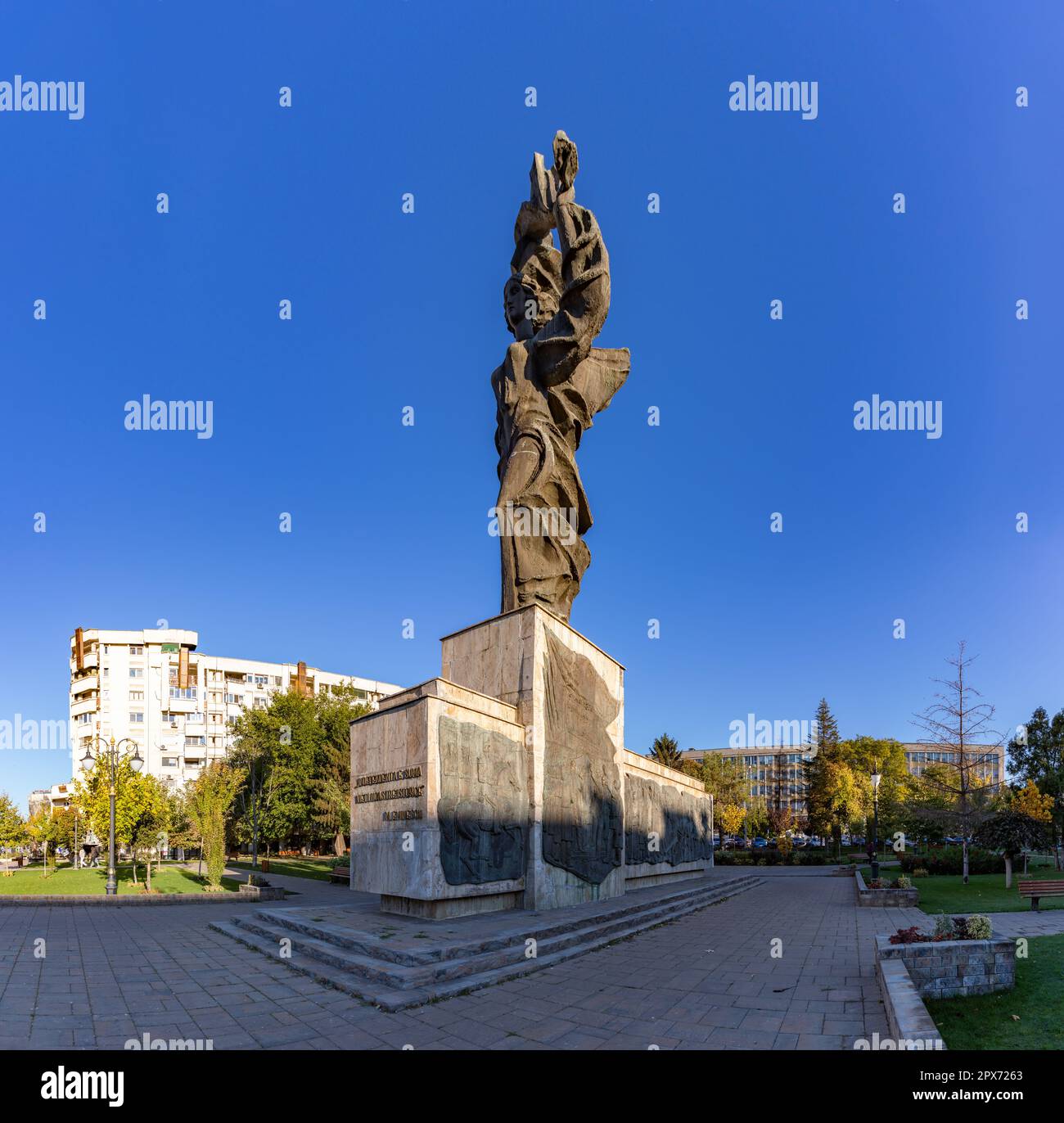A picture of the Independence Monument in Iasi Stock Photo - Alamy