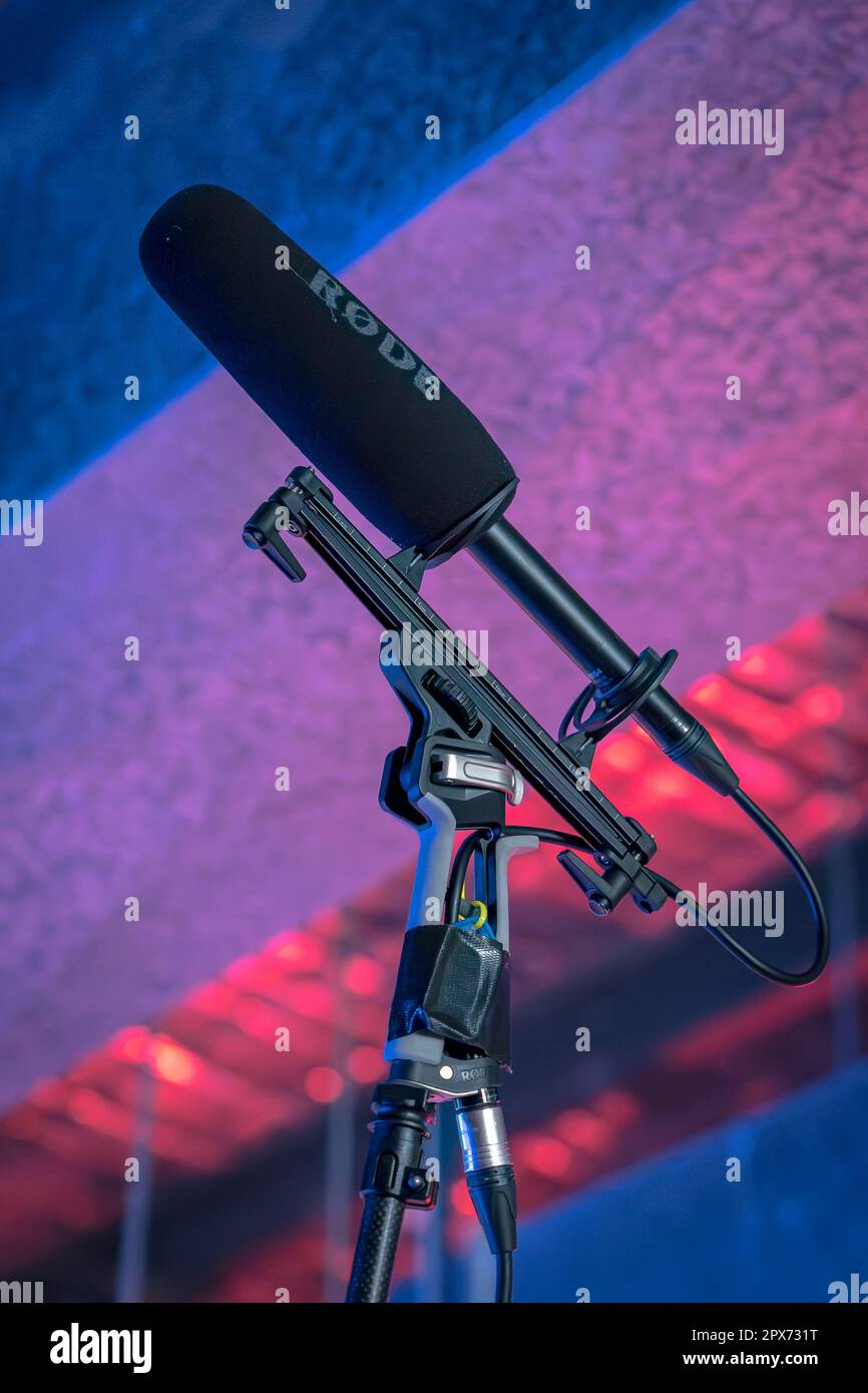 The voice australia studio hi-res stock photography and images - Alamy