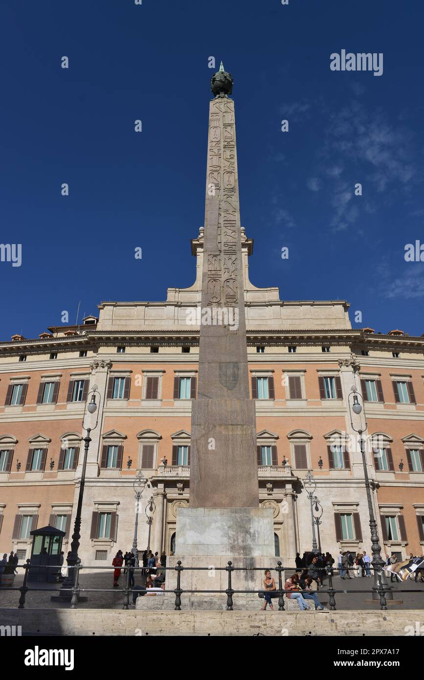 Palazzo Montecitorio, Parliament, Piazza Montecitorio, Rome, Italy ...
