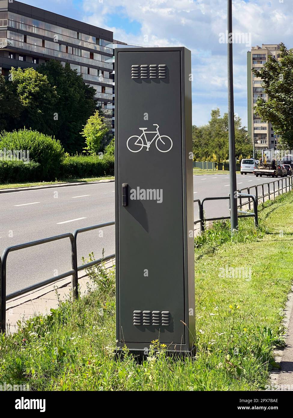 Bike repair station sign hi-res stock photography and images - Alamy