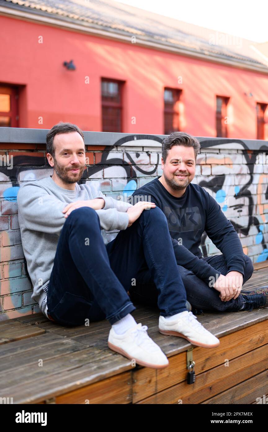 Hamburg, Germany. 17th Apr, 2023. OMR CEO Philipp Westermeyer (l) and Managing Director Jasper ...