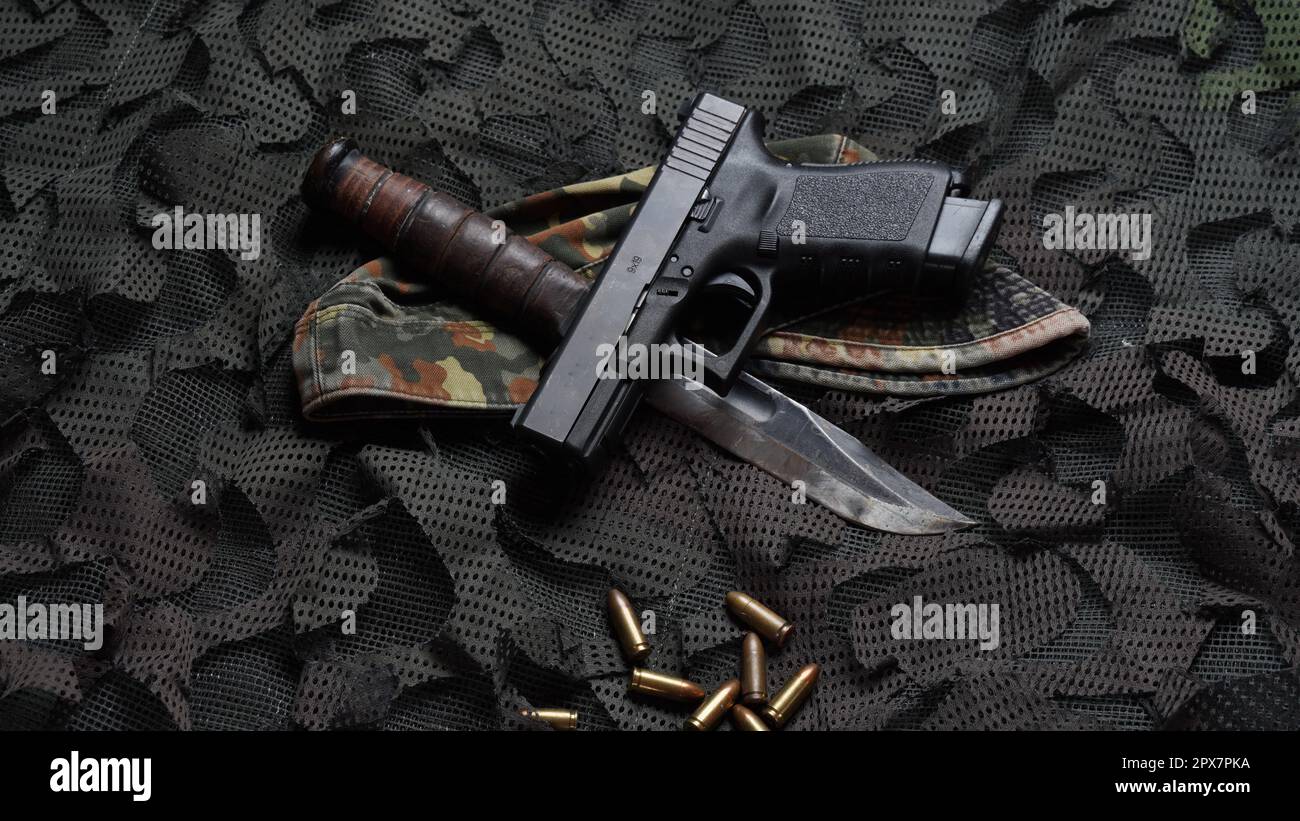 Modern semiautomatic hand gun, Glock pistol firearm Stock Photo - Alamy