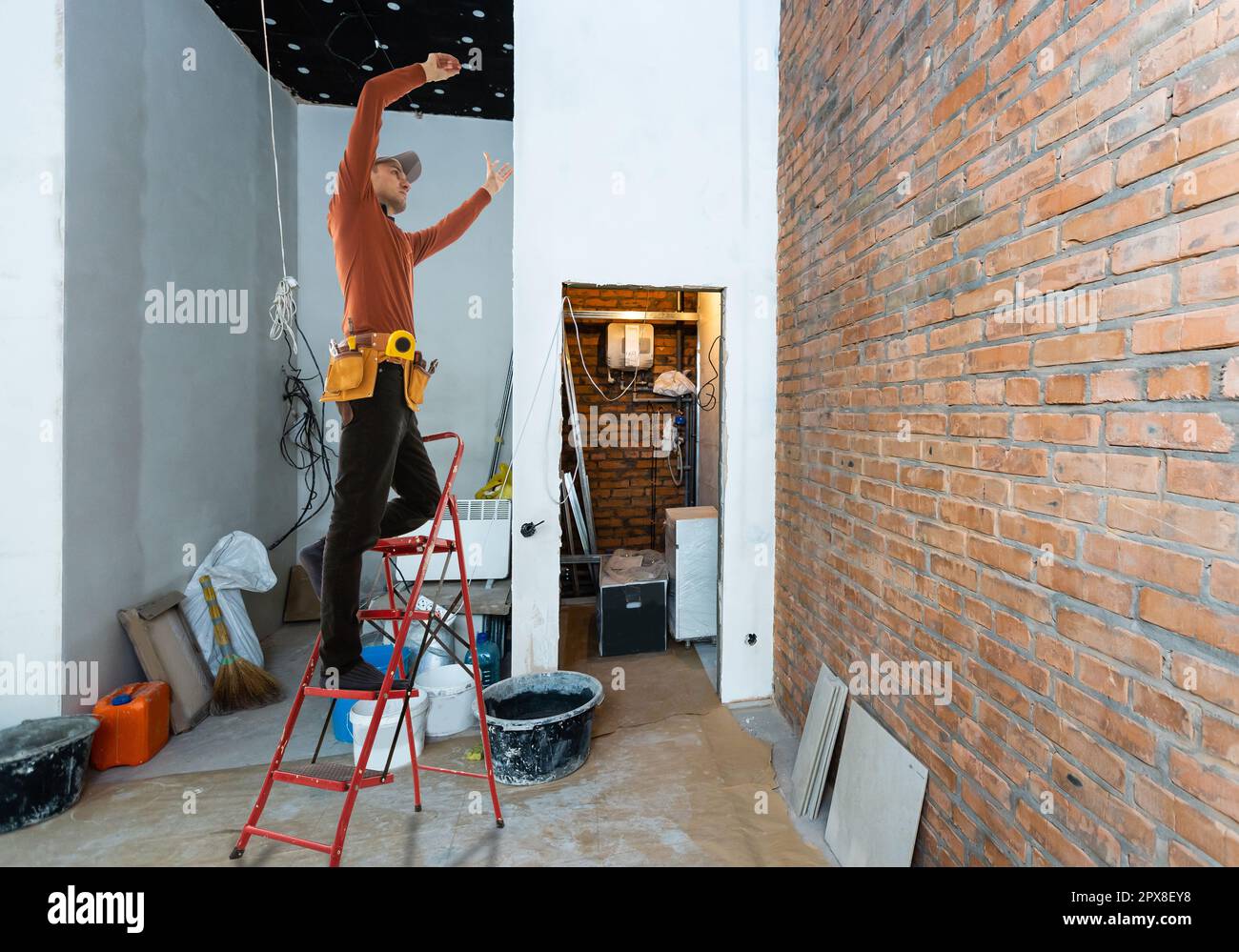 portrait of working man repair craftsman Stock Photo - Alamy