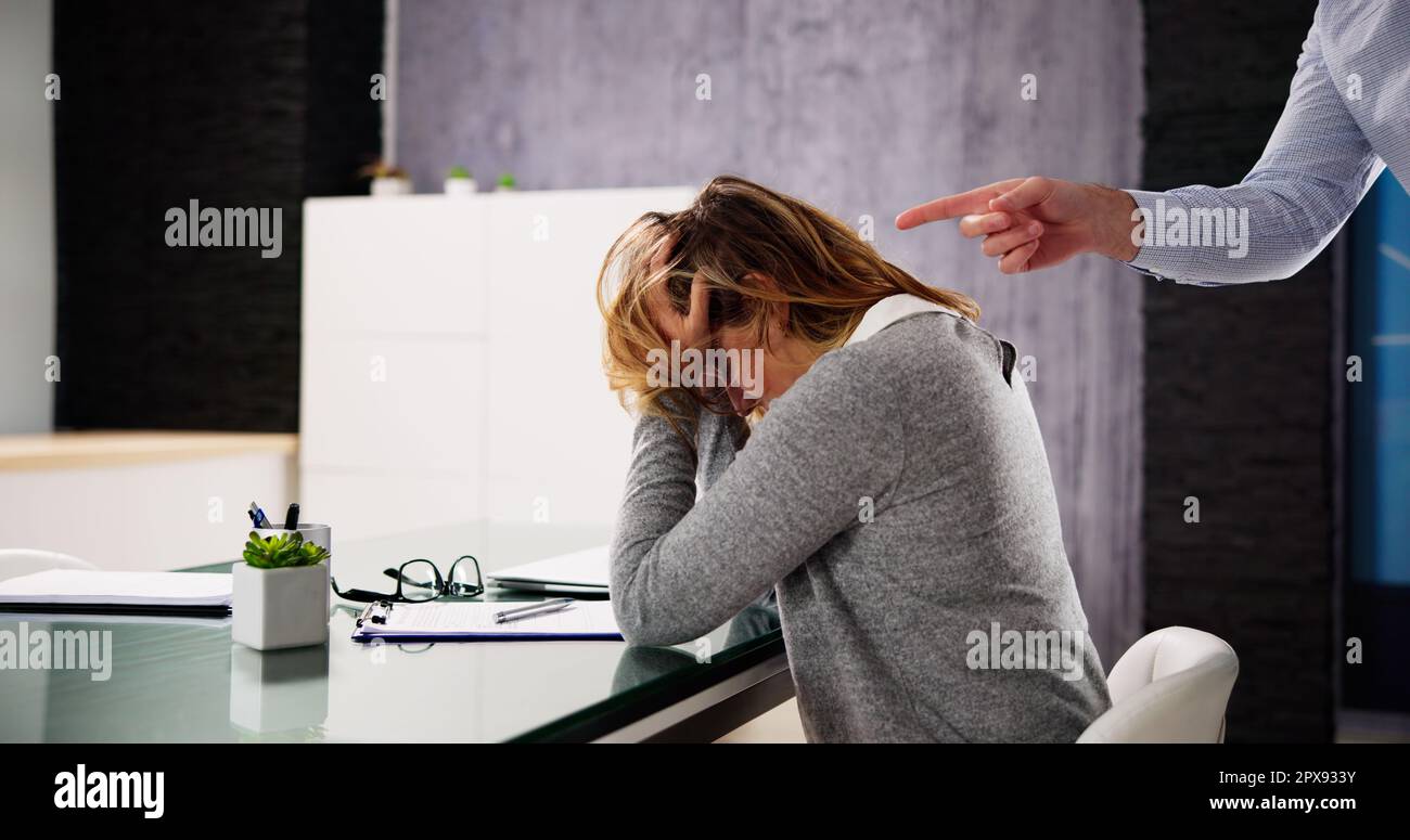 Shouting angry boss bully hi-res stock photography and images - Alamy