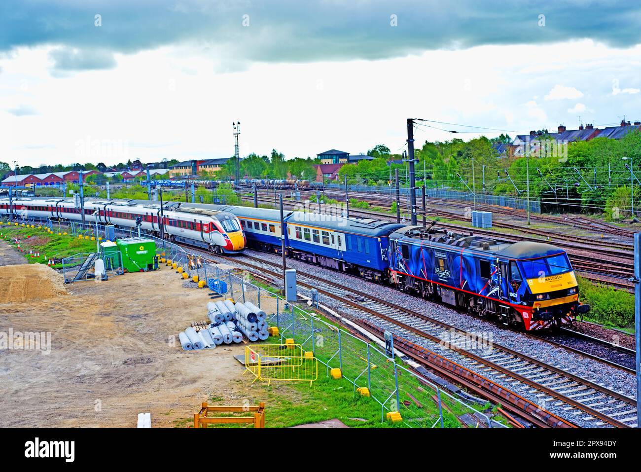 Class 90021 electric locomotive hi-res stock photography and images - Alamy