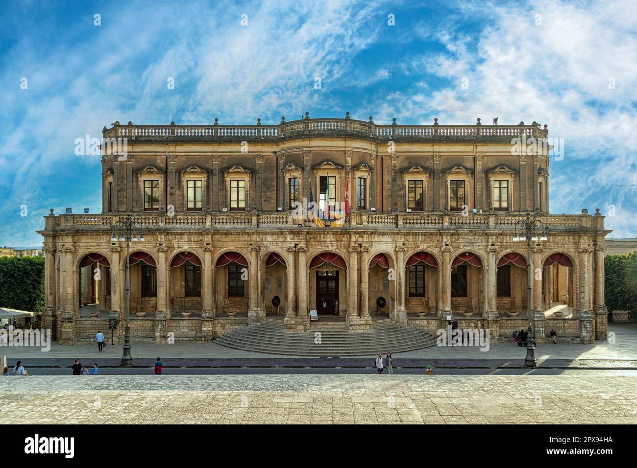 Honor hall and staircase hi-res stock photography and images - Alamy