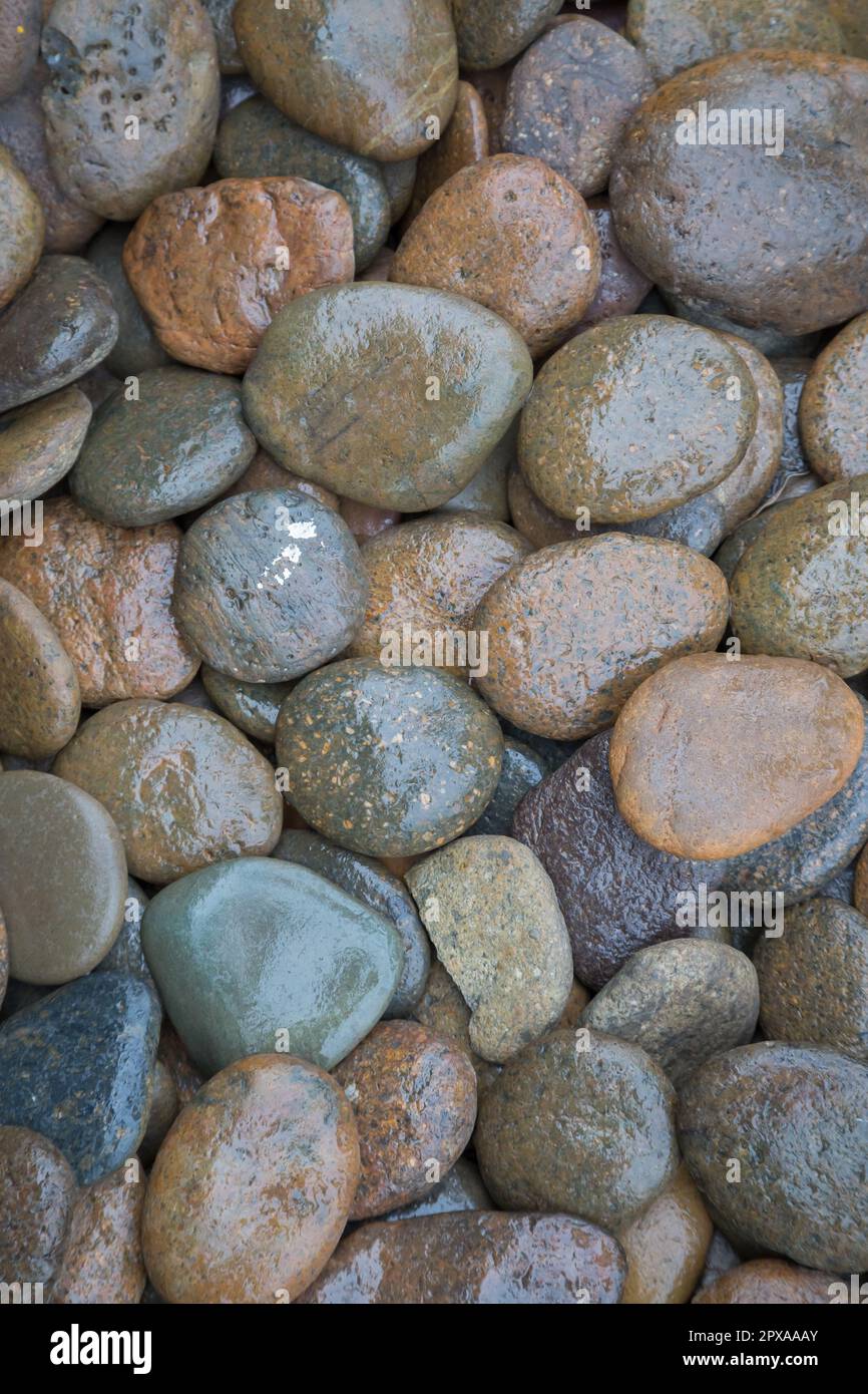 Wet rock river texture background Stock Photo - Alamy