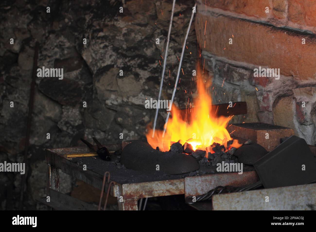 Traditional smithery hi-res stock photography and images - Alamy