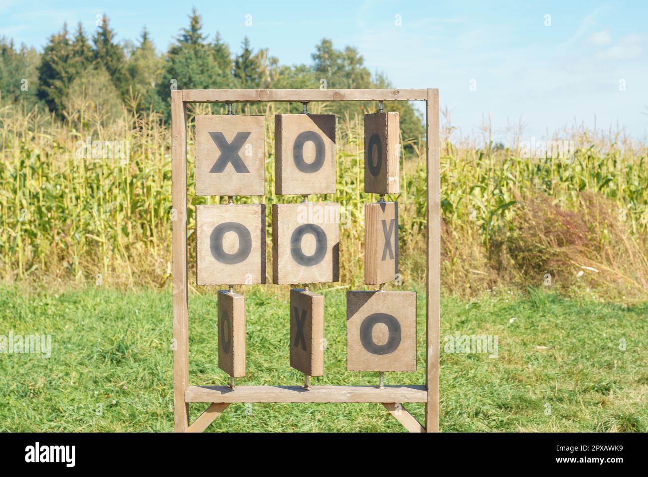 Huge vertical stand of wooden Tic-tac-toe noughts and crosses game ...