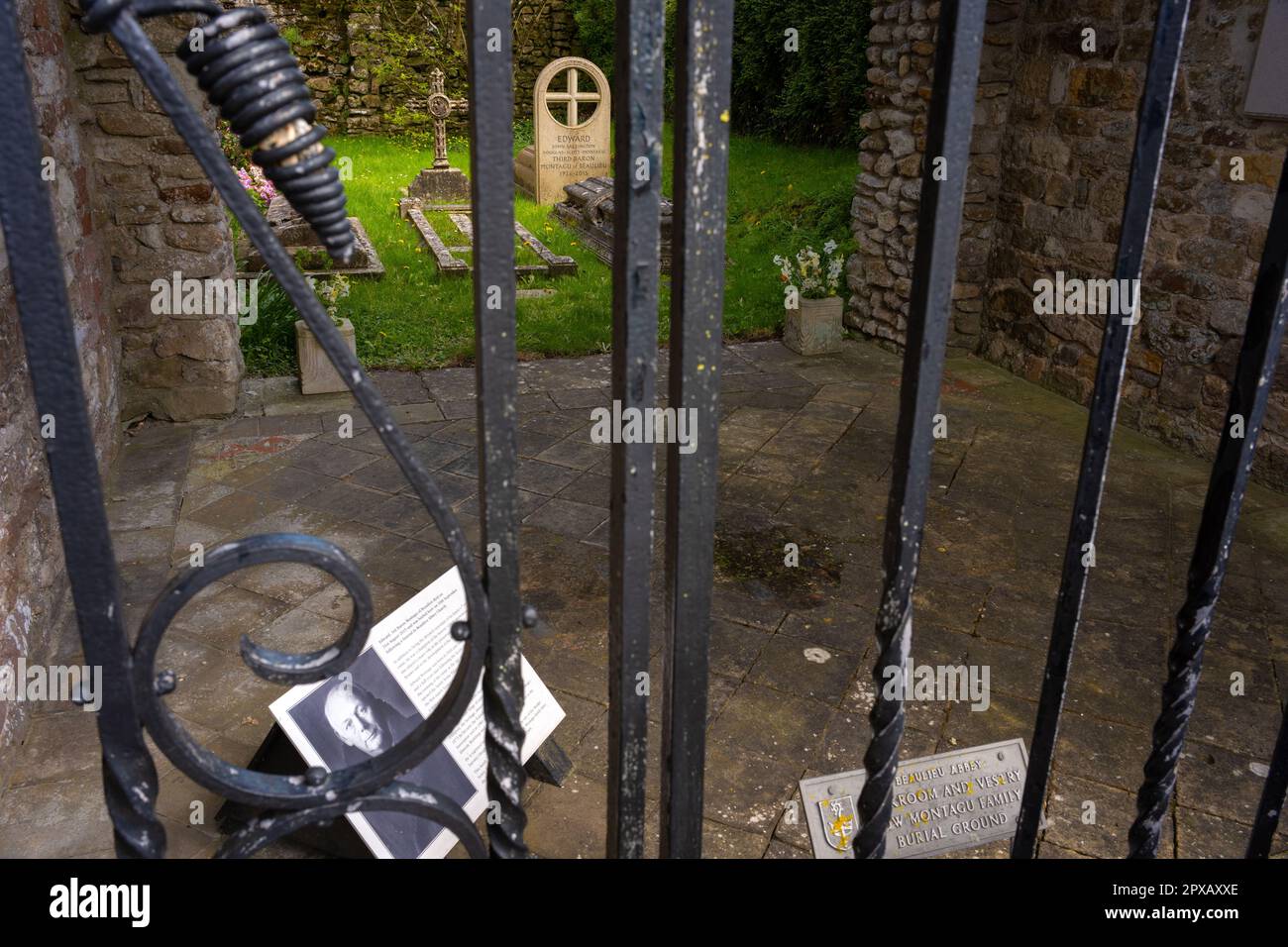Burial spot of the 3rd Baron Montagu of Beaulieu in the ruins of ...
