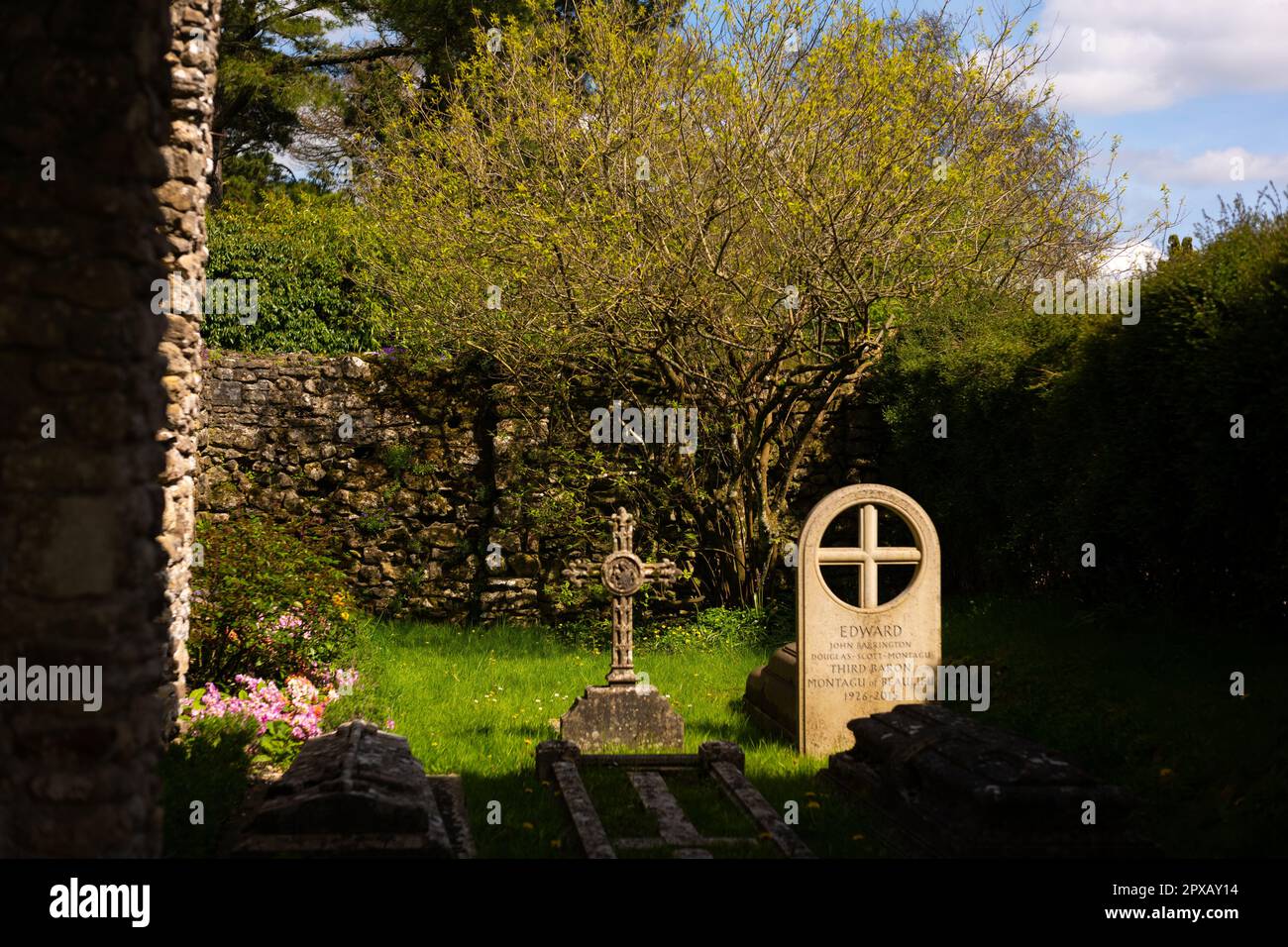 Burial spot of the 3rd Baron Montagu of Beaulieu in the ruins of ...