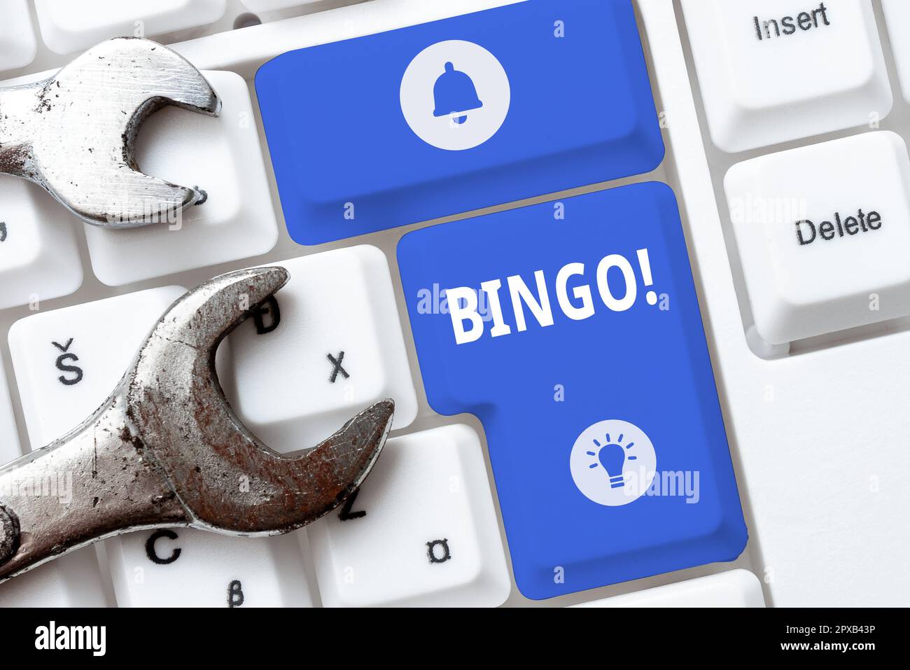 Hand writing sign bingo hi-res stock photography and images - Alamy