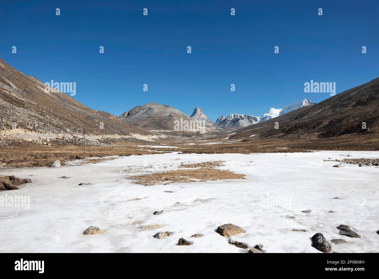 Zero Point, a high-altitude point in North Sikkim, offering ...