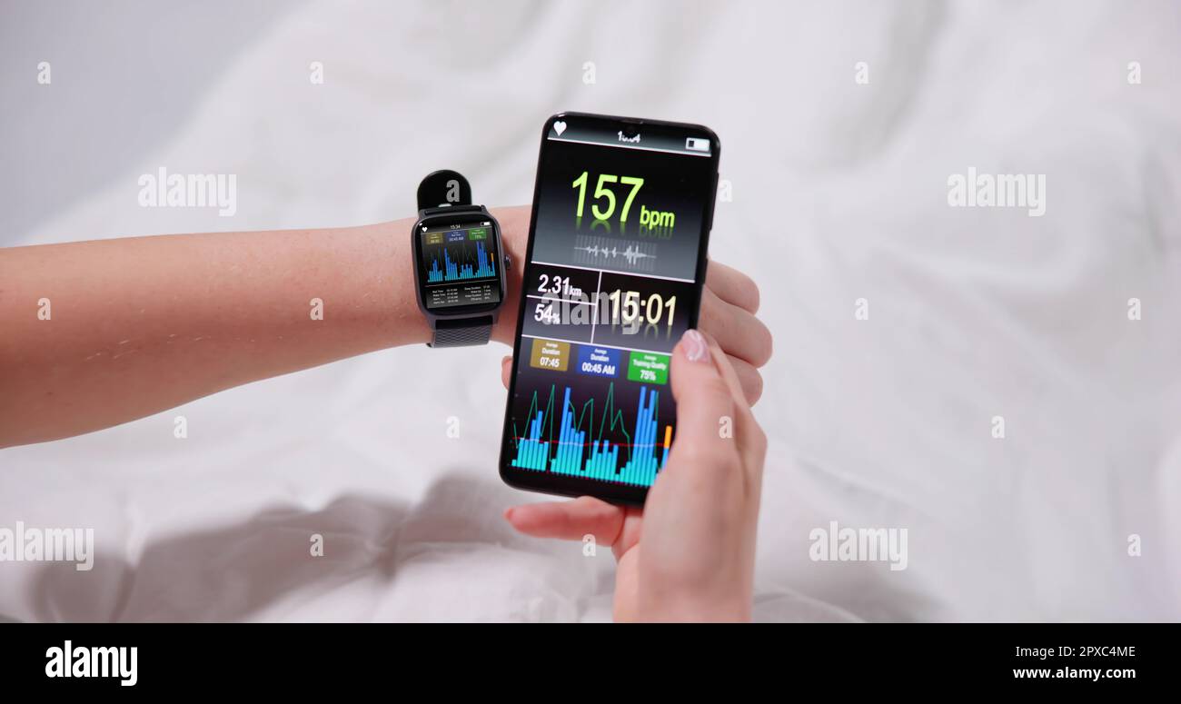 Smart watch on womans hand hi-res stock photography and images - Alamy