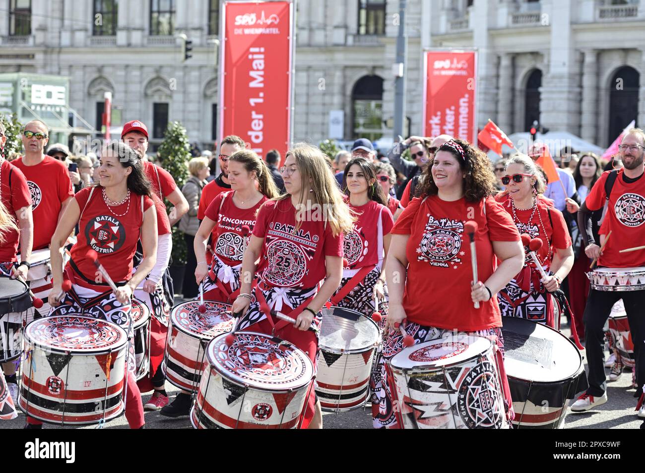 Samba group hi-res stock photography and images - Alamy
