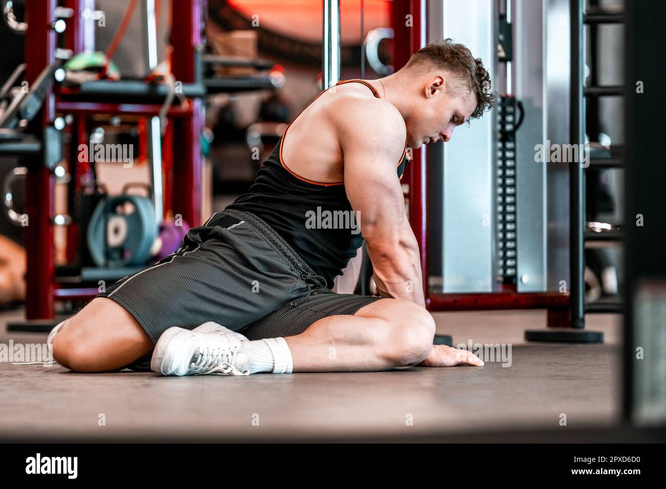 Athlete stretches hi-res stock photography and images - Alamy