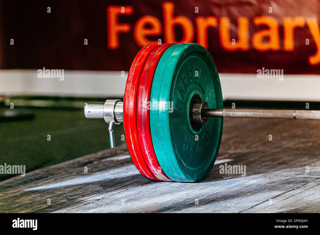 Lifting plates hi-res stock photography and images - Alamy