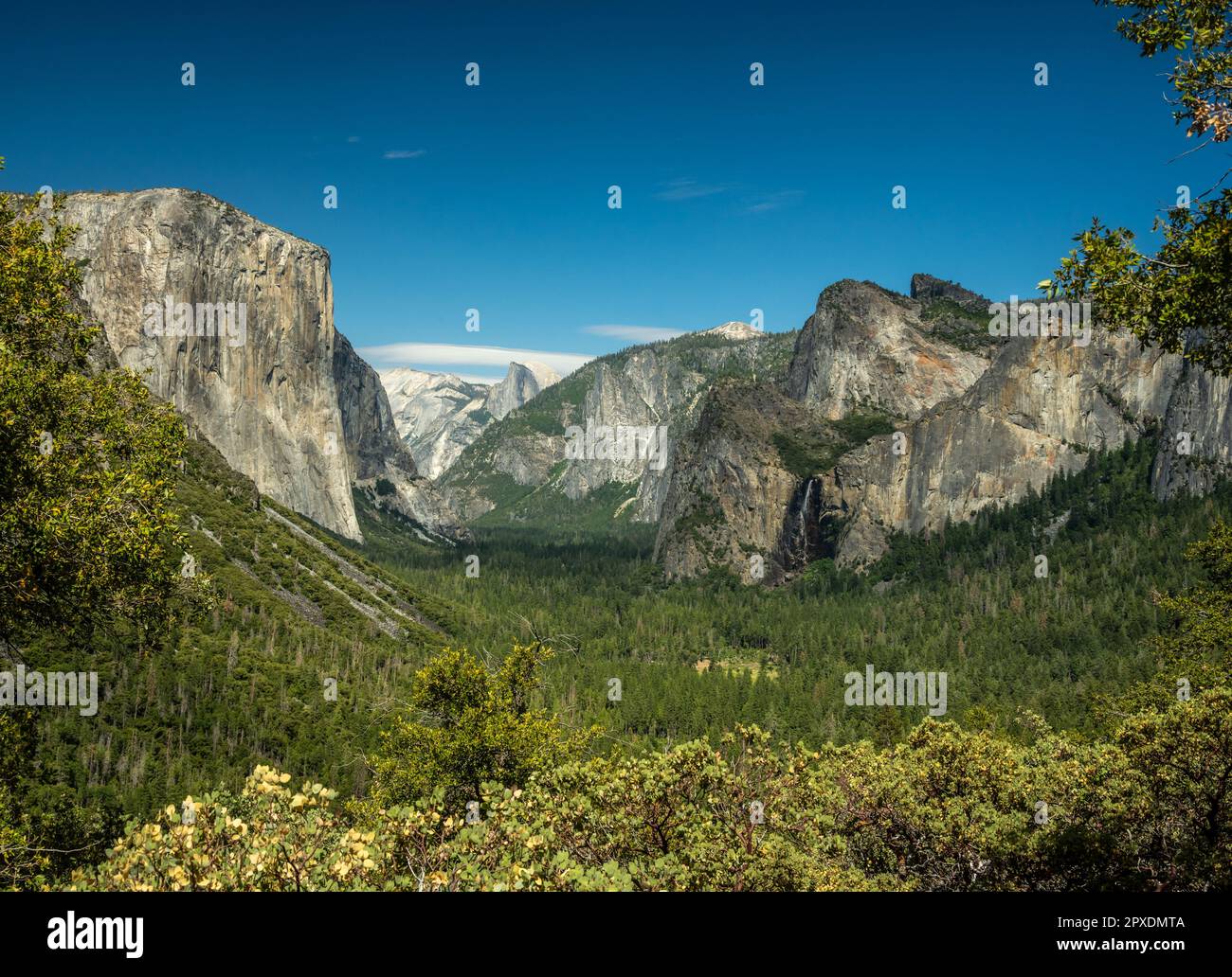 View looking down yosemite hi-res stock photography and images - Alamy