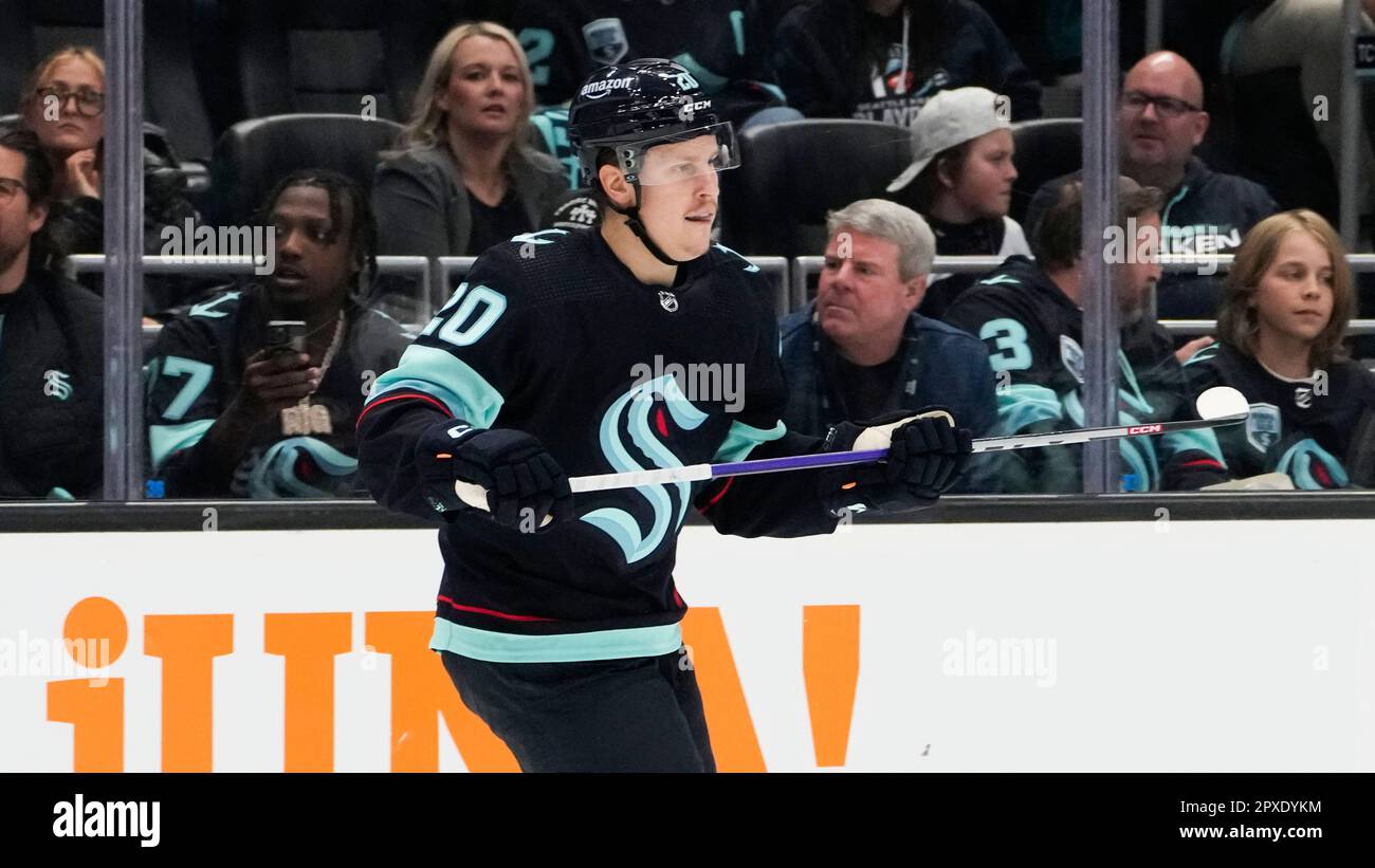 Seattle Kraken right wing Eeli Tolvanen (20) skates against the ...