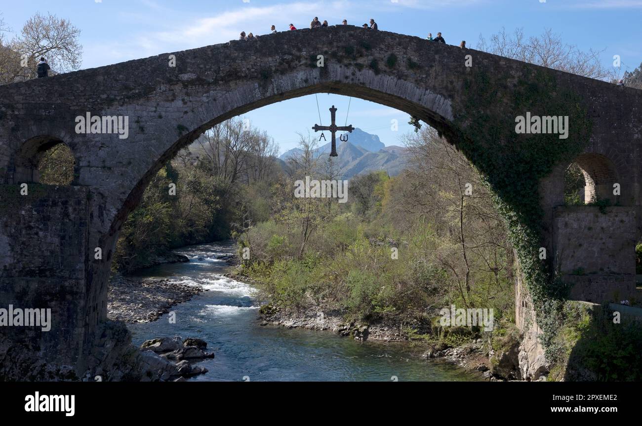 Old Roman stone bridge in Cangas de Onis Asturias, Spain Stock Photo ...