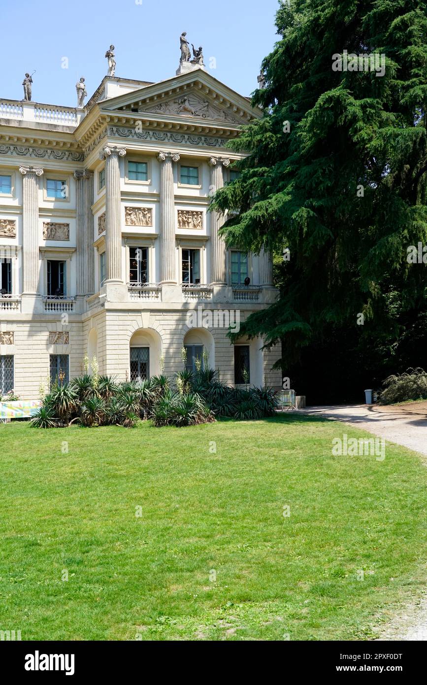 Galleria arte moderna milan hi-res stock photography and images - Alamy
