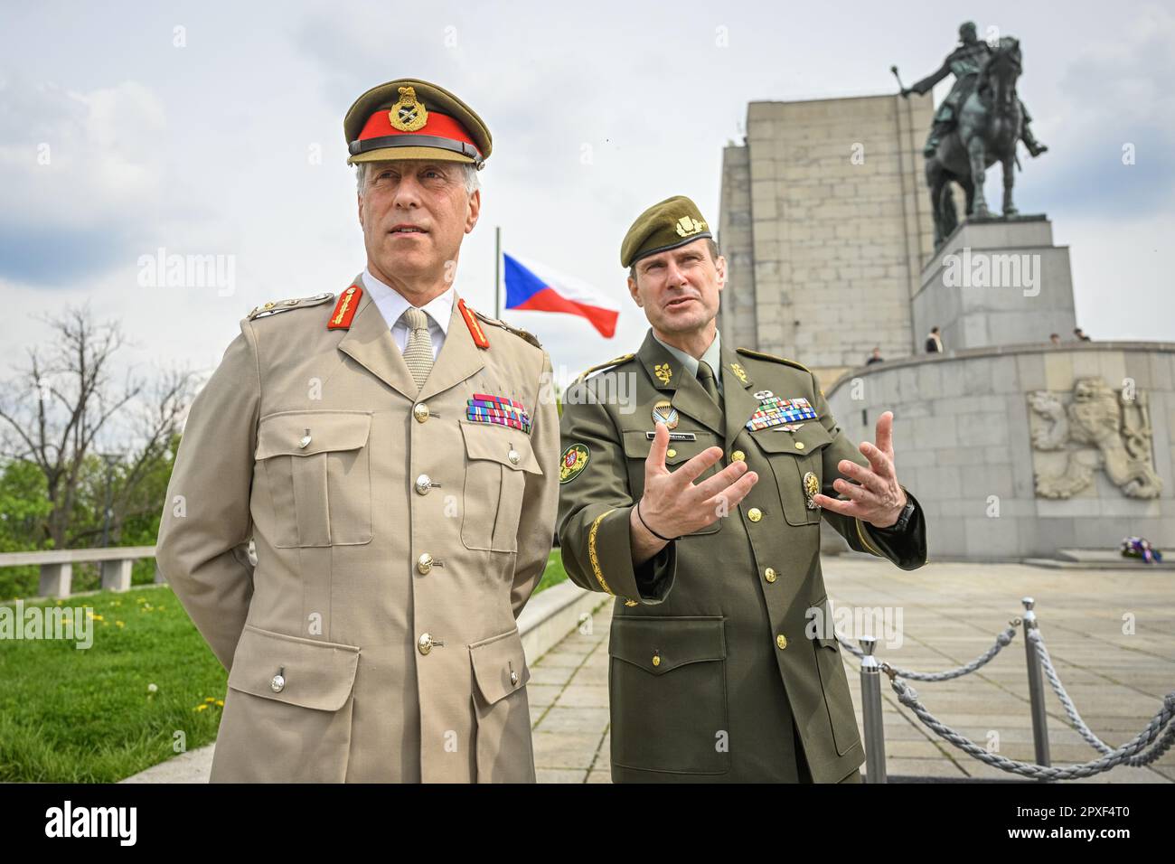 Tim radford hi-res stock photography and images - Alamy