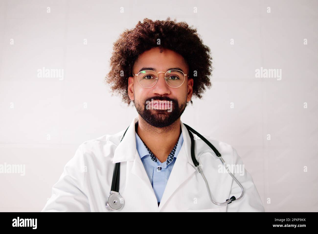 Muslim professionals hi-res stock photography and images - Alamy