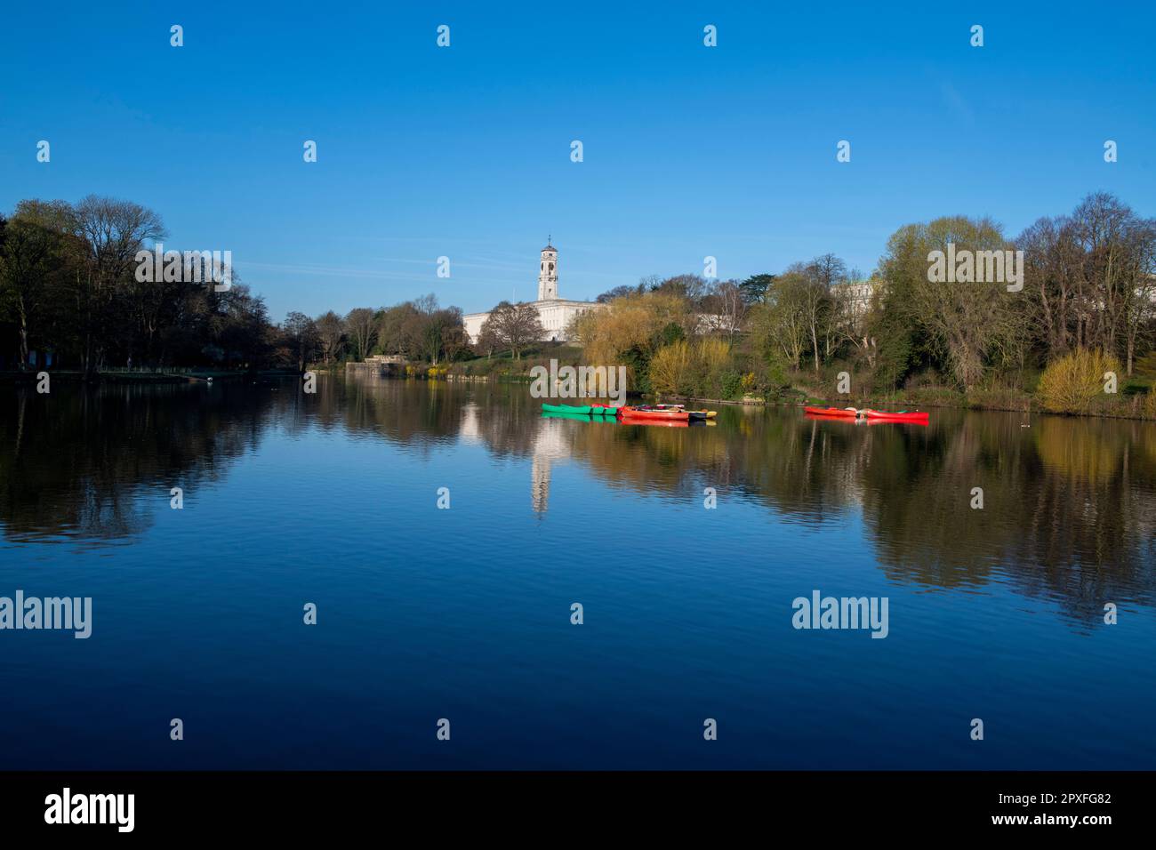 Spring reflections on the lake at Highfields University Park in ...