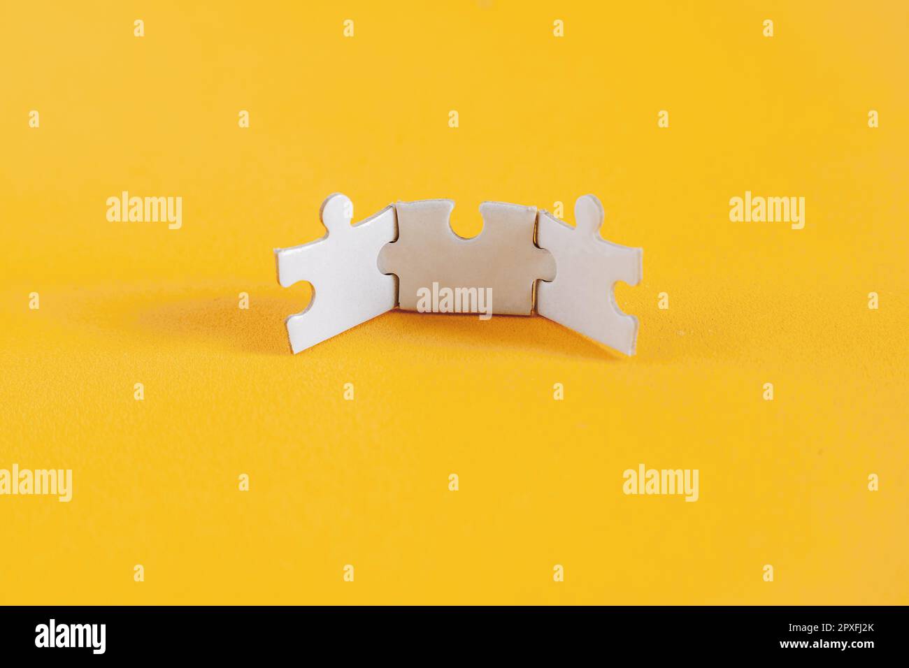 Matching puzzle hi-res stock photography and images - Alamy