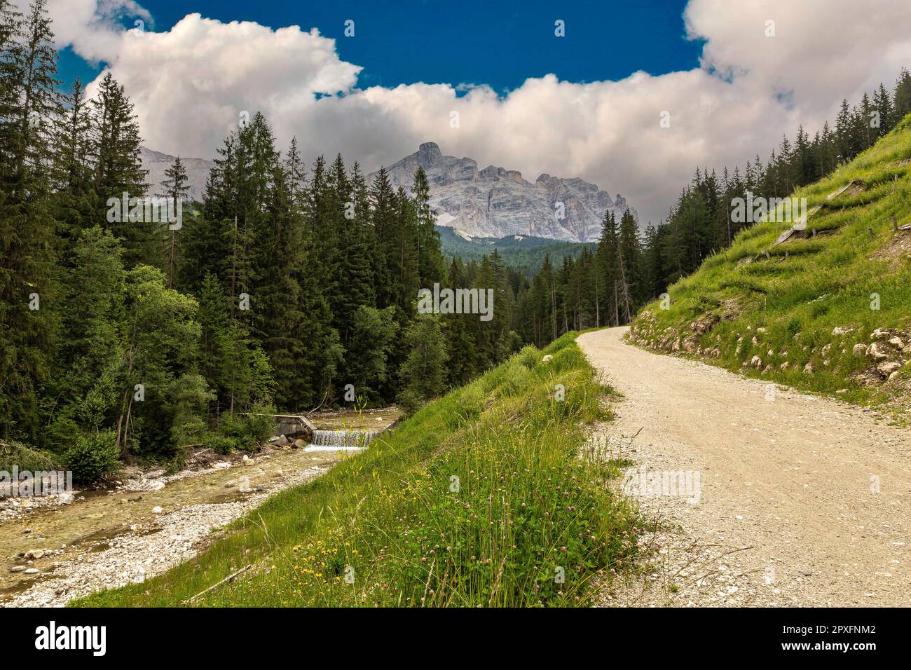 Mountain trekking itinerary in Alta Badia, Italian alps. Beautiful ...