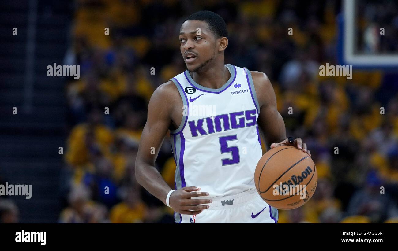 Sacramento Kings guard De'Aaron Fox against the Golden State Warriors ...