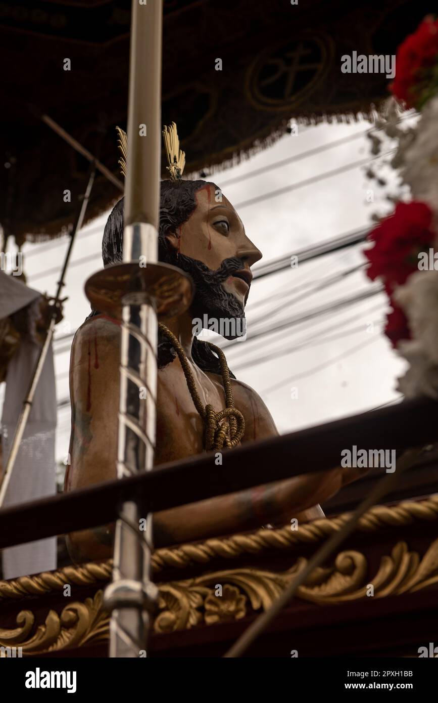Crowds gather for the religious processions of Domingo de Ramos (Palm ...