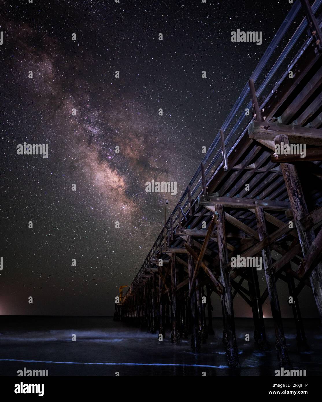 Moonlight lake shore night hi-res stock photography and images - Alamy