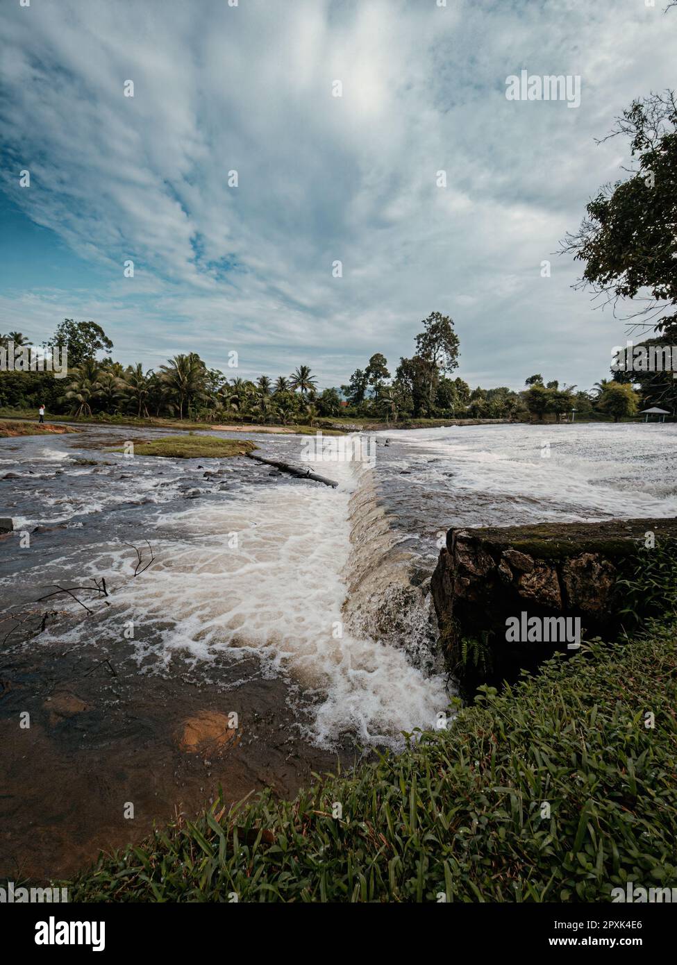 Close up of the water flowing at the river Stock Photo - Alamy