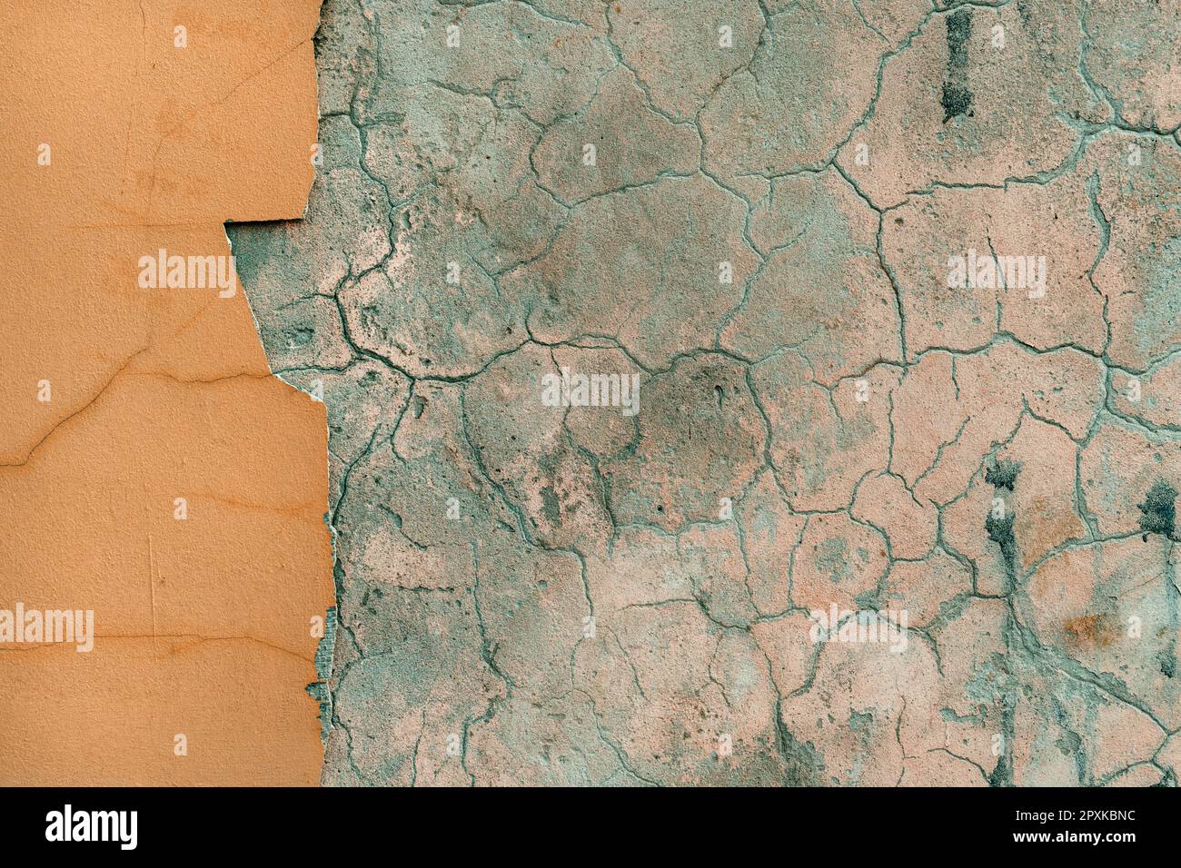 Textured of an old cracked building exterior wall as background Stock ...