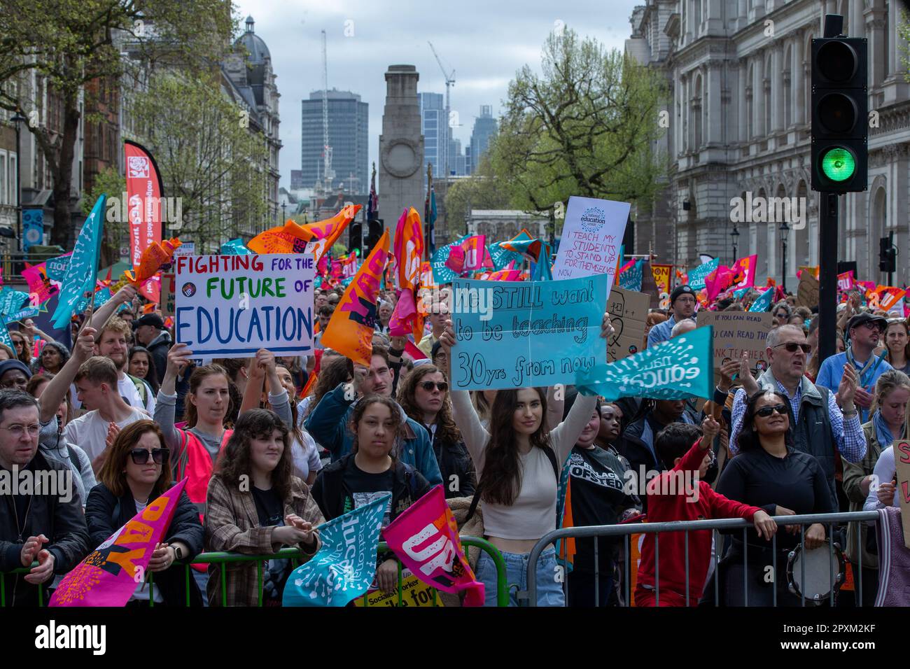 Members of the NEU National Education Union and their supporters rally ...