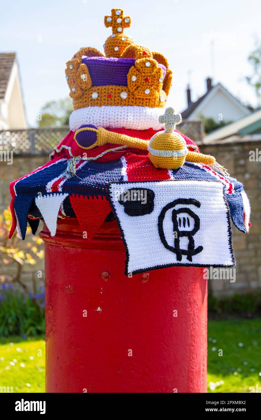Poole, Dorset, UK. 2nd May 2023. A knitted crocheted postbox topper for ...