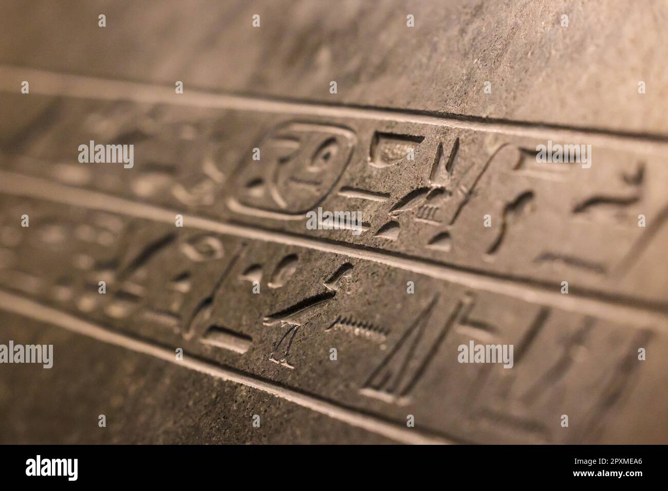 Ancient Egyptian hieroglyphs engraved in stone - Cairo Stock Photo - Alamy