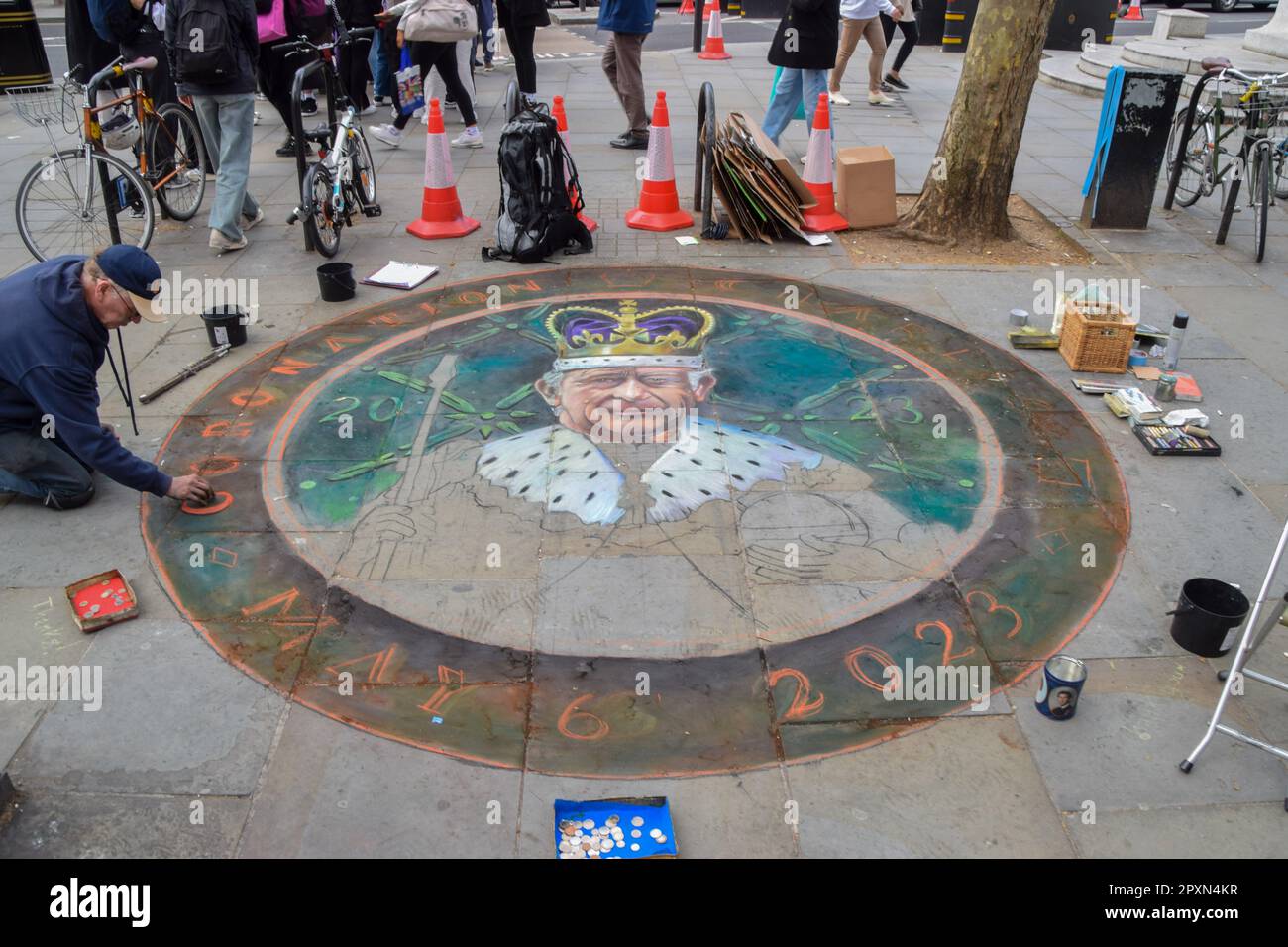 Julian beever artist hi-res stock photography and images - Alamy