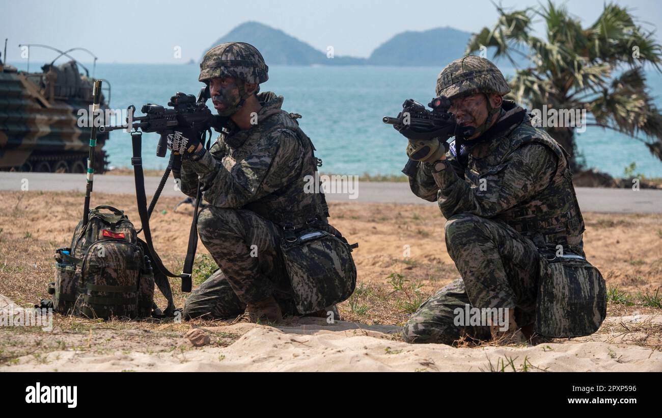 Soldiers from Thailand, South Korea and the United States take part in ...