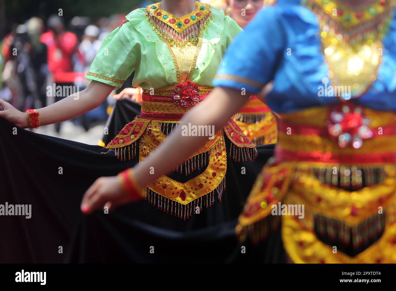 the attraction of dancers dressed in traditional Javanese with ...