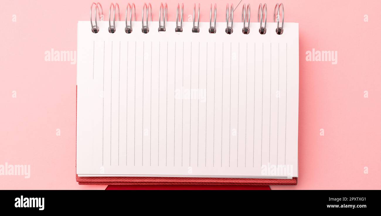 Important Message Written On Piece Of Paper. Photo Of Office Supplies ...