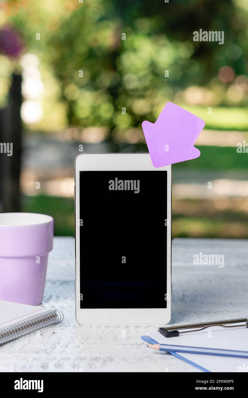 Phone Screen With Important Message On Desk With Paper sticker ...