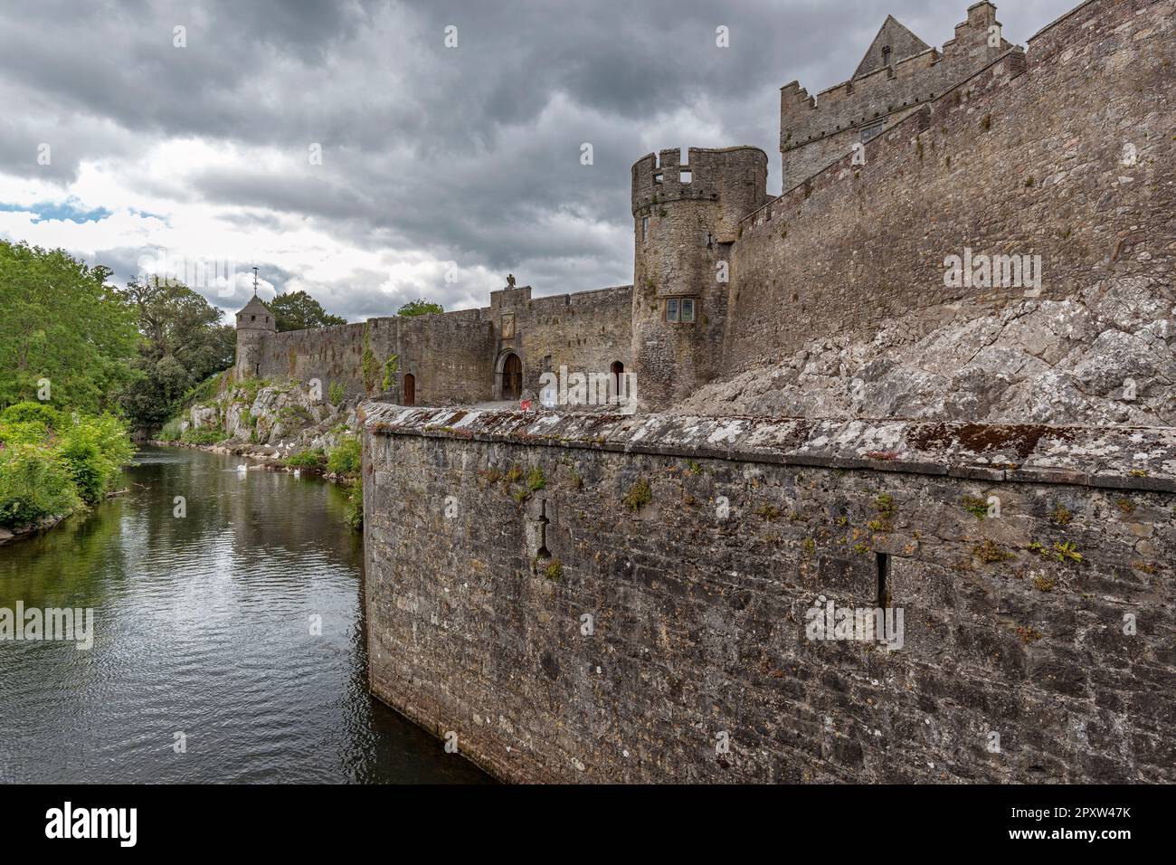 Cahir Castle (Caisleán na Cathrach) a 12th century river fortress on ...