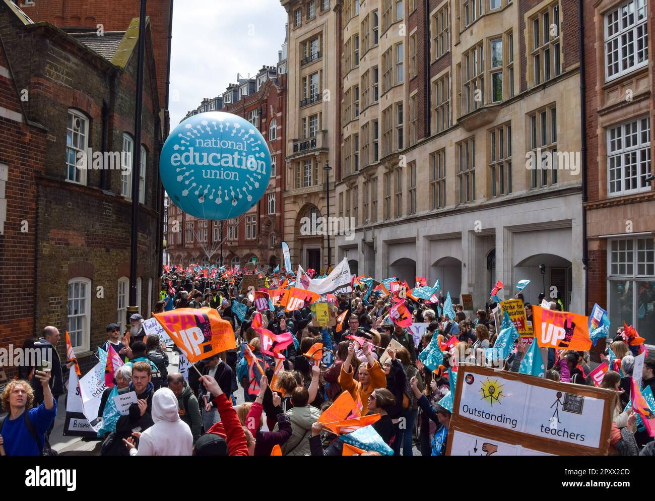 National education union balloon hi-res stock photography and images ...