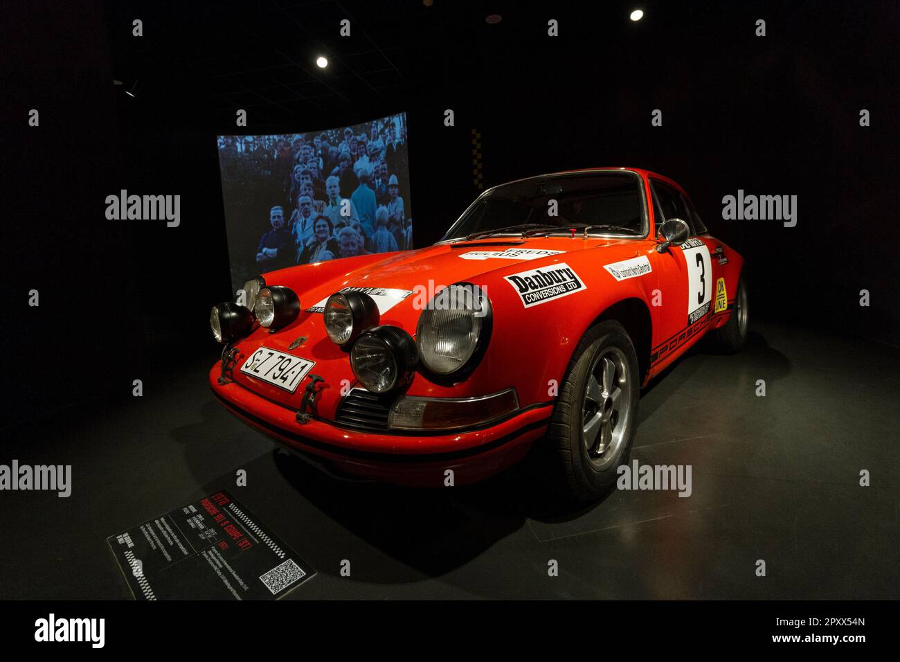 Porsche 911 S Coupé ST (1970). Exhibition of old rally cars "Golden age ...